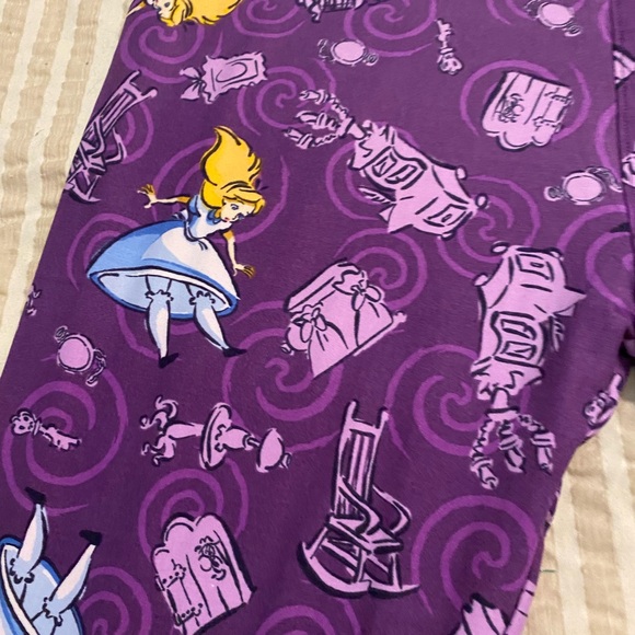 LuLaRoe | Pants & Jumpsuits | Alice In Wonderland Full Length Leggings ...